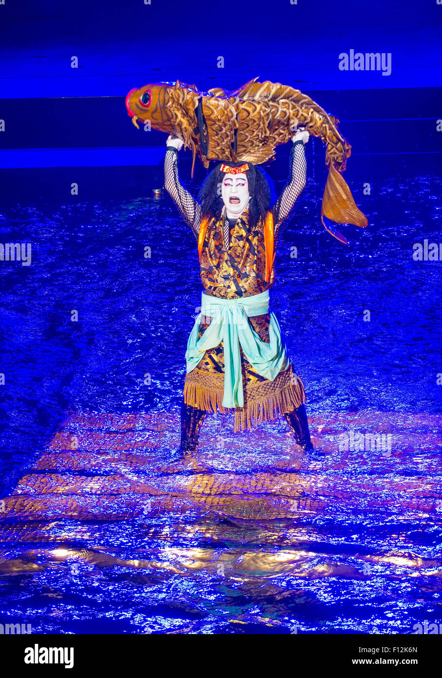 Japanese kabuki show hi-res stock photography and images - Alamy