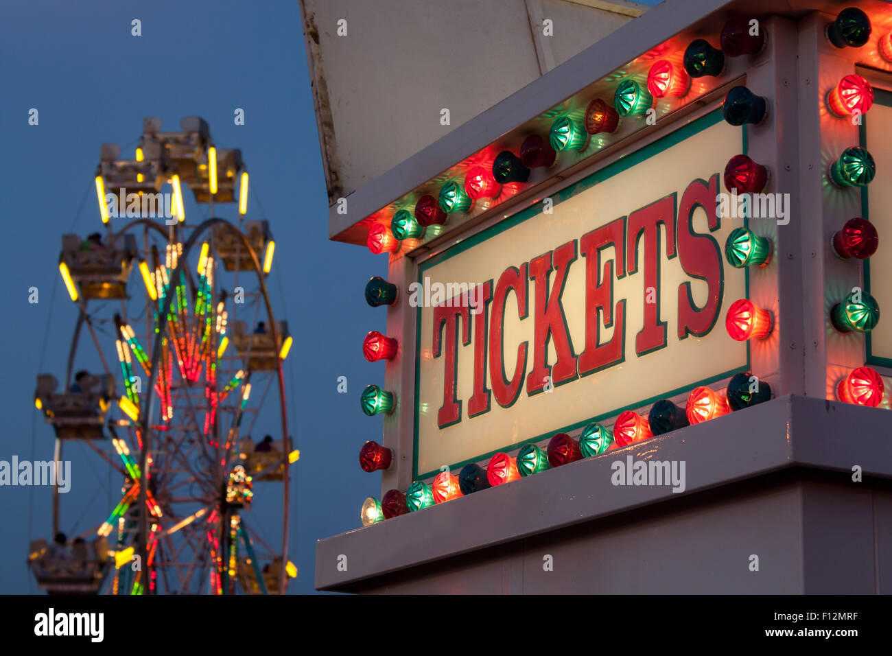 Ticket booth amusement hi-res stock photography and images - Alamy