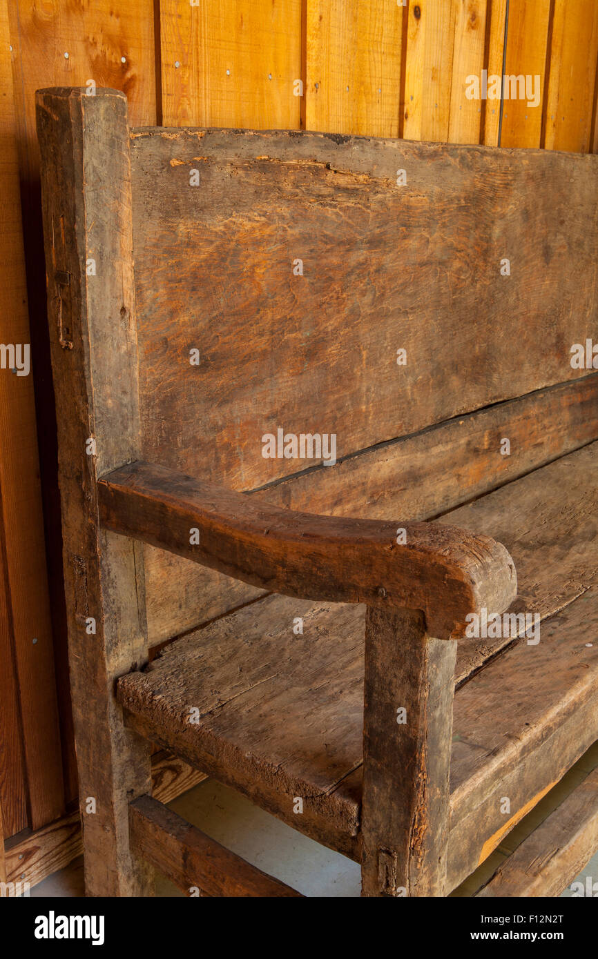 Old bench old bench hi-res stock photography and images - Alamy