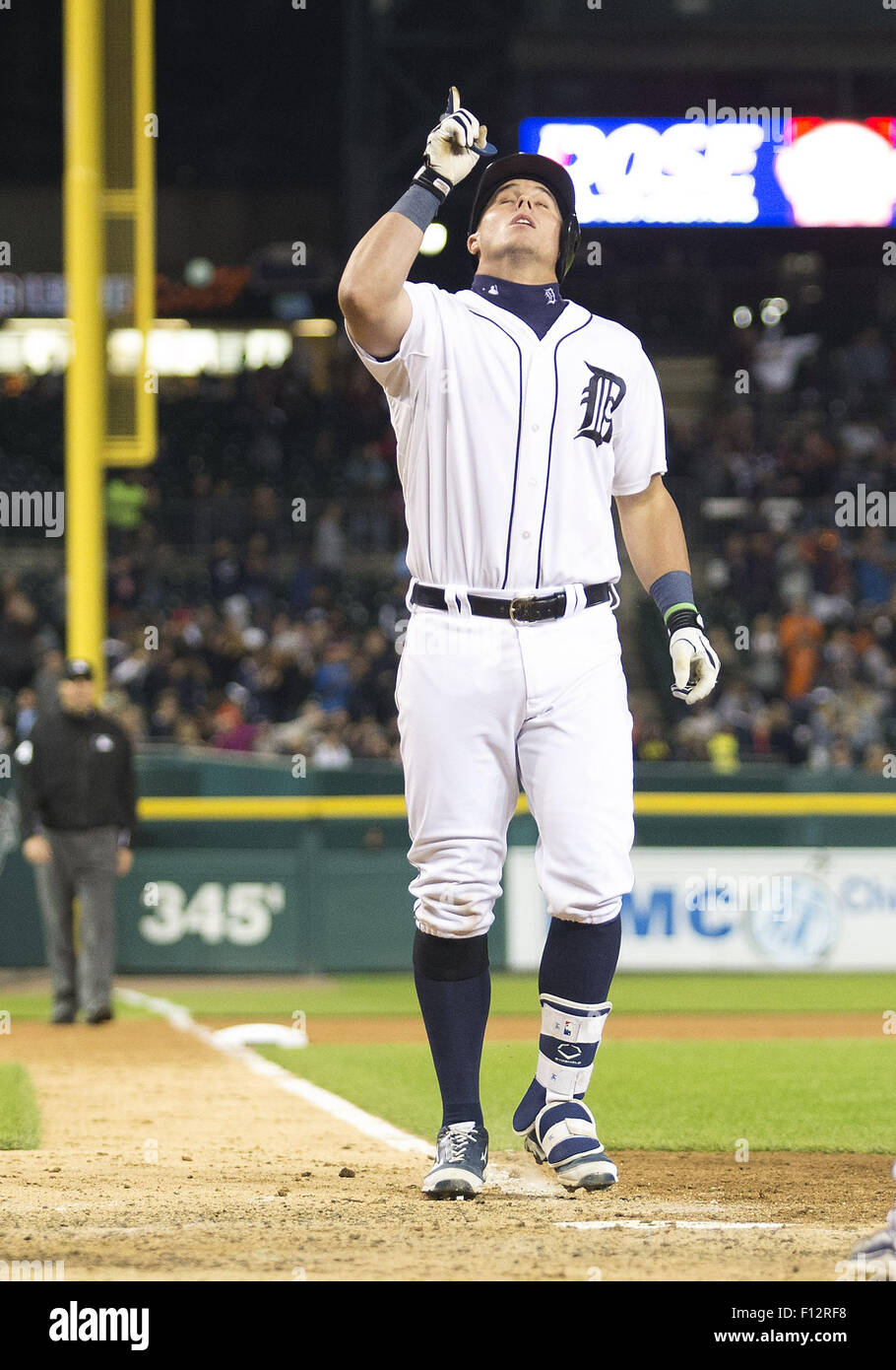 Detroit, Michigan, USA. 25th Aug, 2015. Detroit Tigers catcher James ...