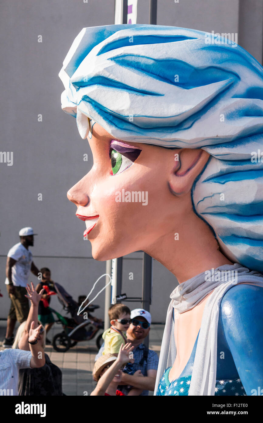 Elsa frozen disney High Resolution Stock Photography and Images - Alamy