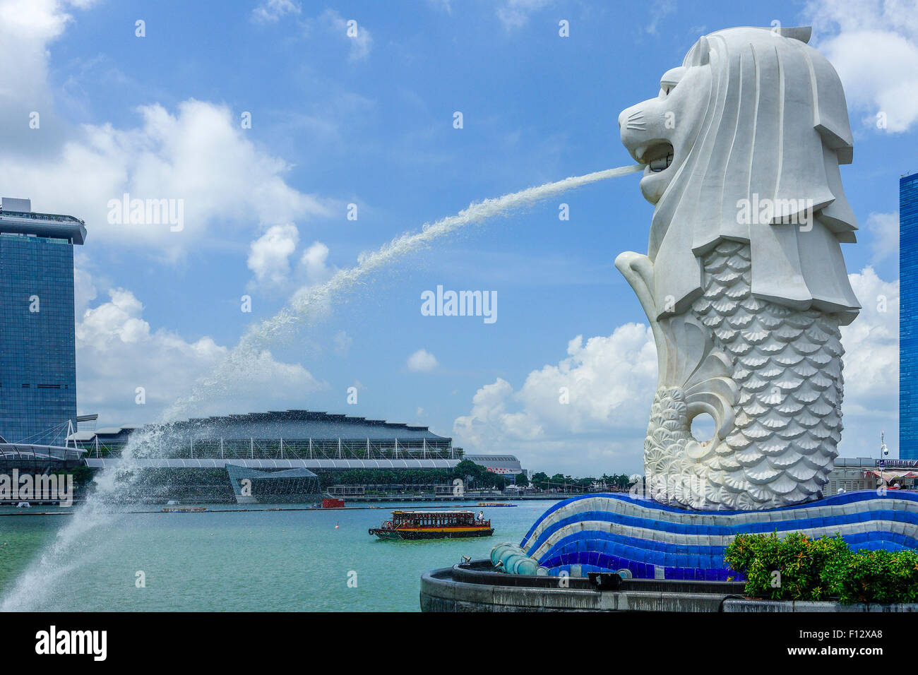 The Merlion, symbol of the city of Singapore, Singapore River, Marina ...