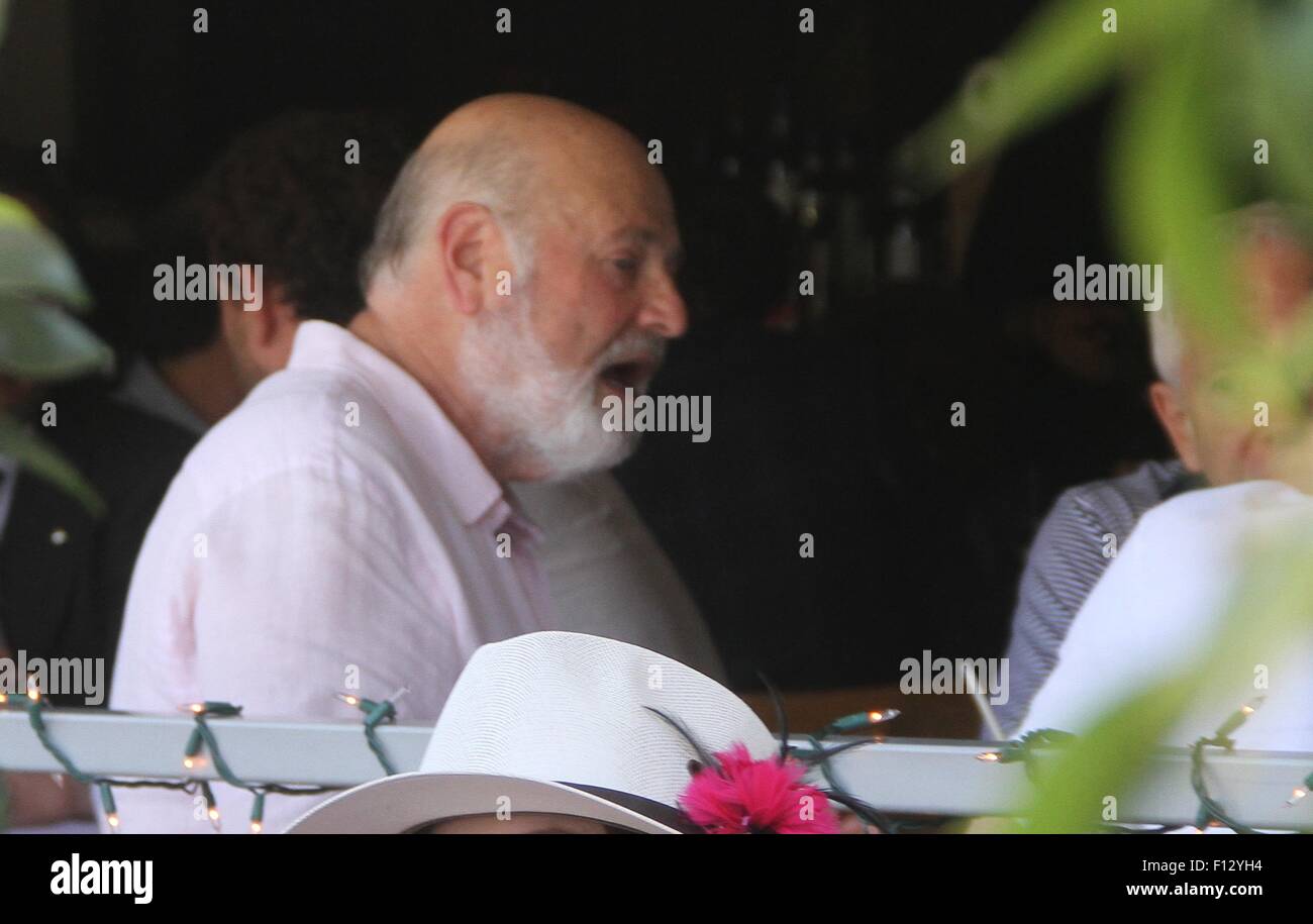 Rob Reiner having lunch with friends in Beverly Hills Featuring: Rob ...