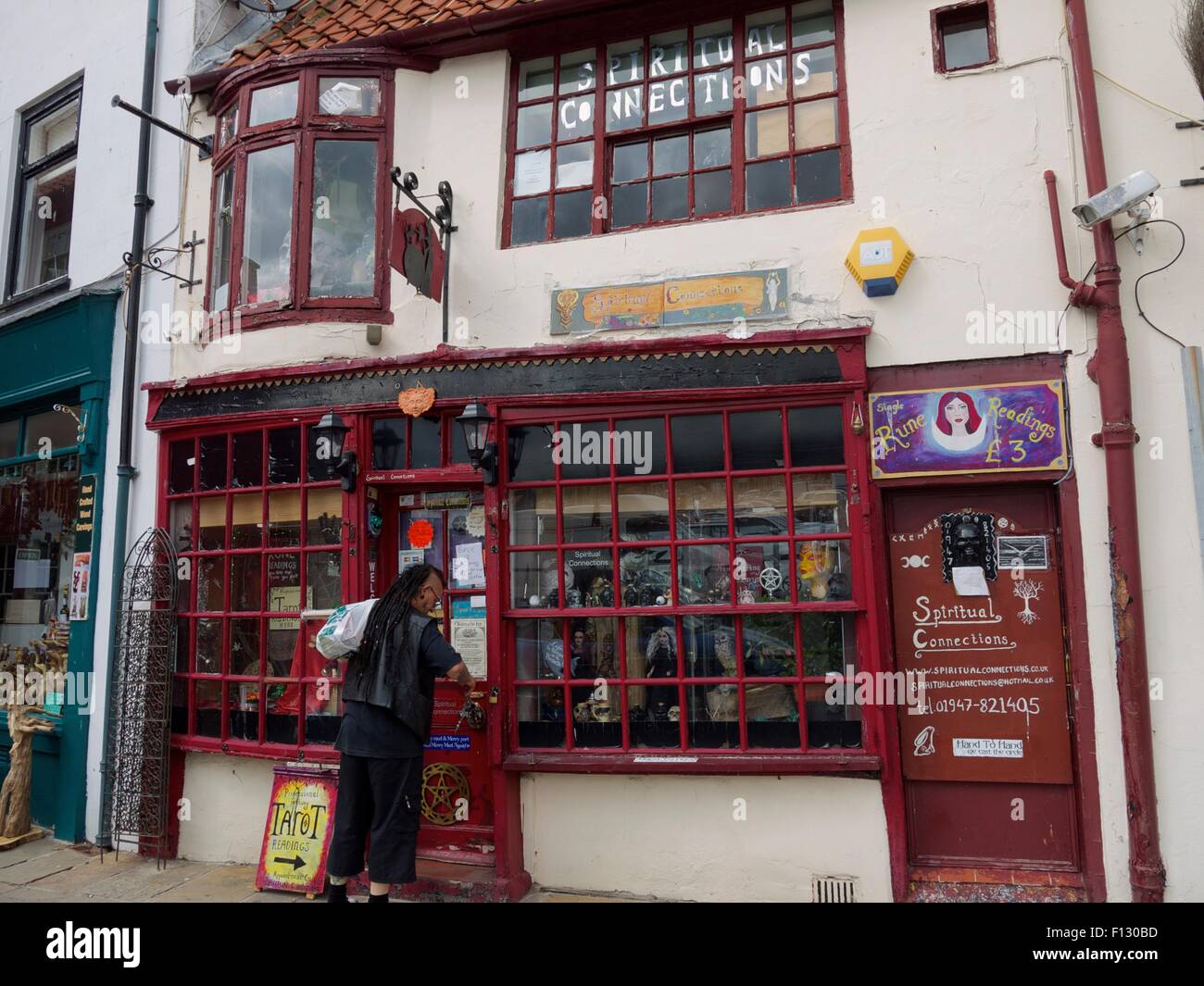 Spiritual Connections shop and owner in Whitby Stock Photo - Alamy