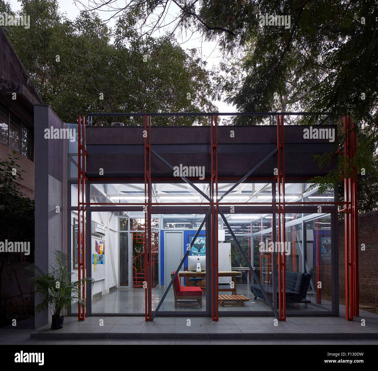 Open an anthill hi-res stock photography and images - Alamy