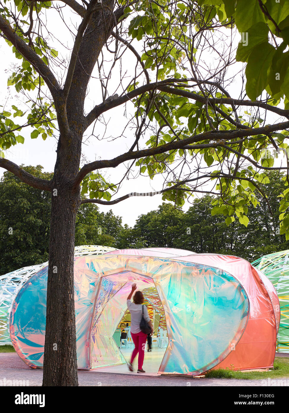 Entrance to pavilion tunnel. Serpentine Summer Pavilion 2015, London ...