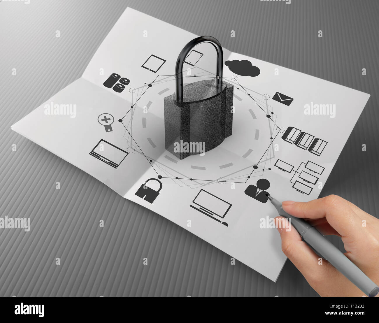 Computer screen globe drawing hi-res stock photography and images - Alamy