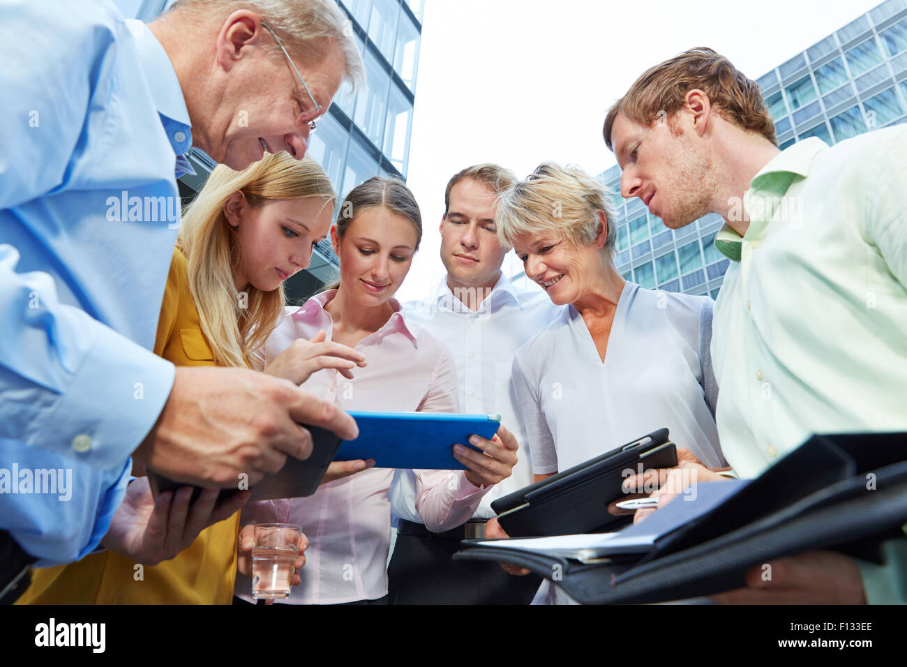 Business team tablet pc computers hi-res stock photography and images ...