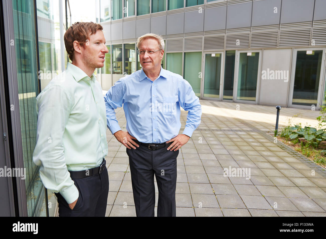 Office Lunch Break Outside High Resolution Stock Photography and Images ...