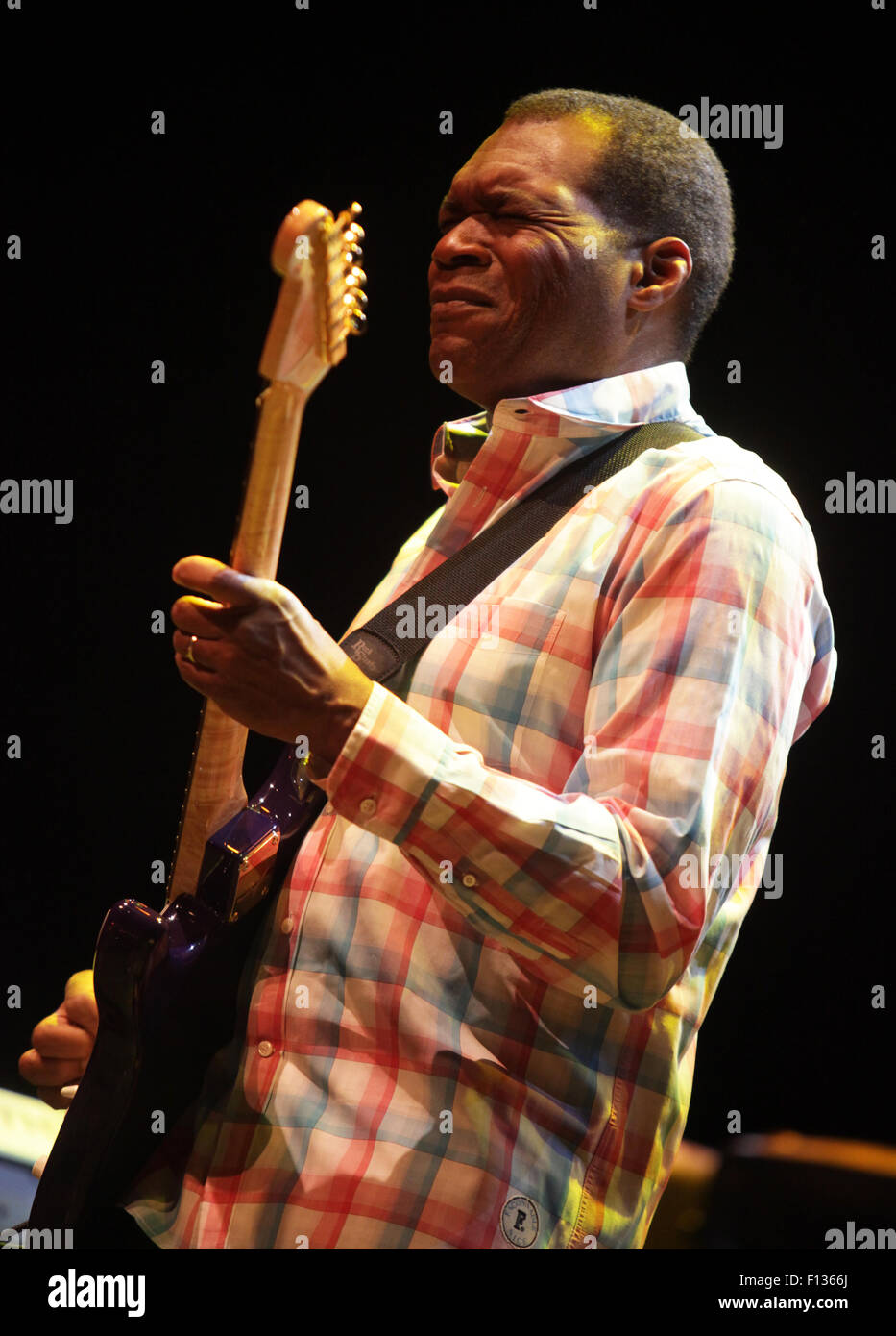 Robert Cray performing live at Paard Van Troje Featuring: Robert Cray ...