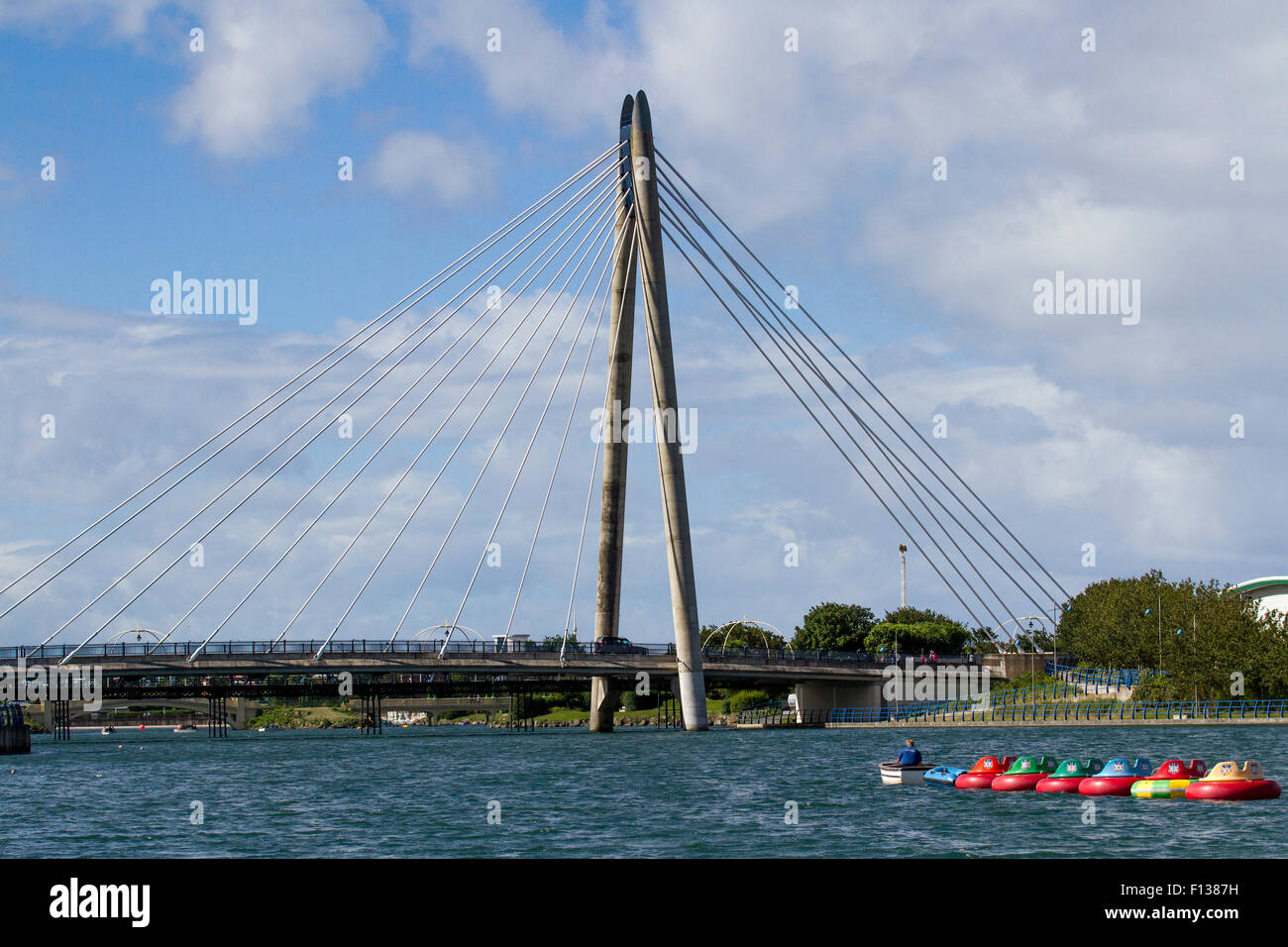 Power stanchion hi-res stock photography and images - Alamy