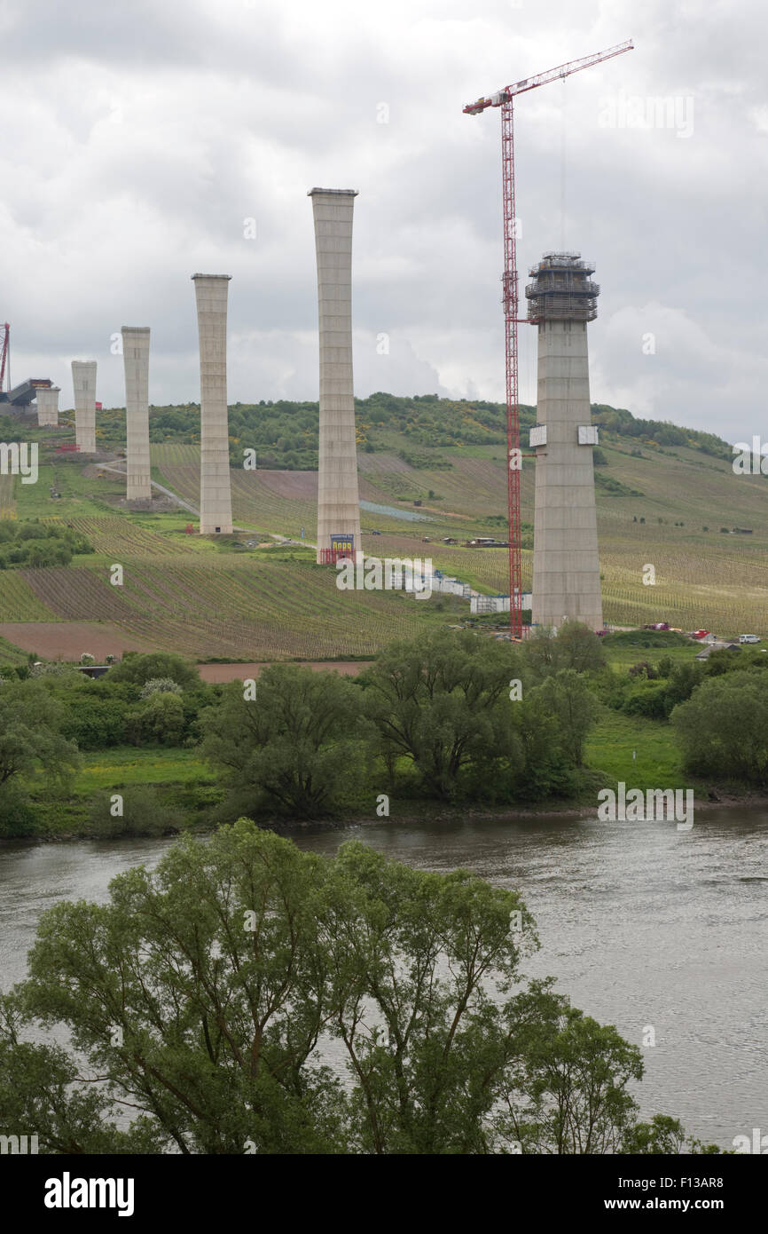 New Hochmosel road bridge viaduct under construction over Mosel River ...
