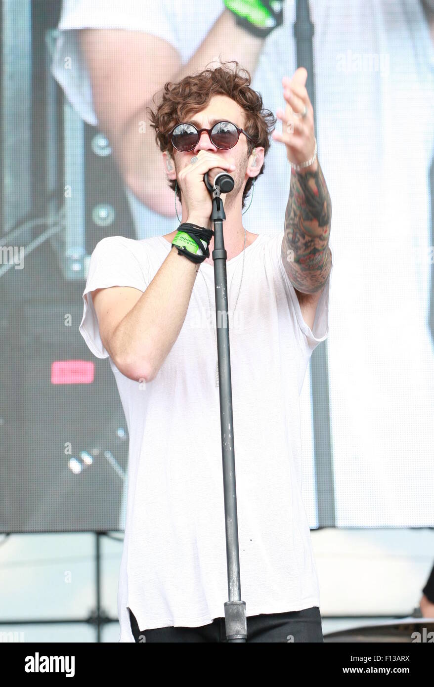 Zac barnett of american authors hi-res stock photography and images - Alamy
