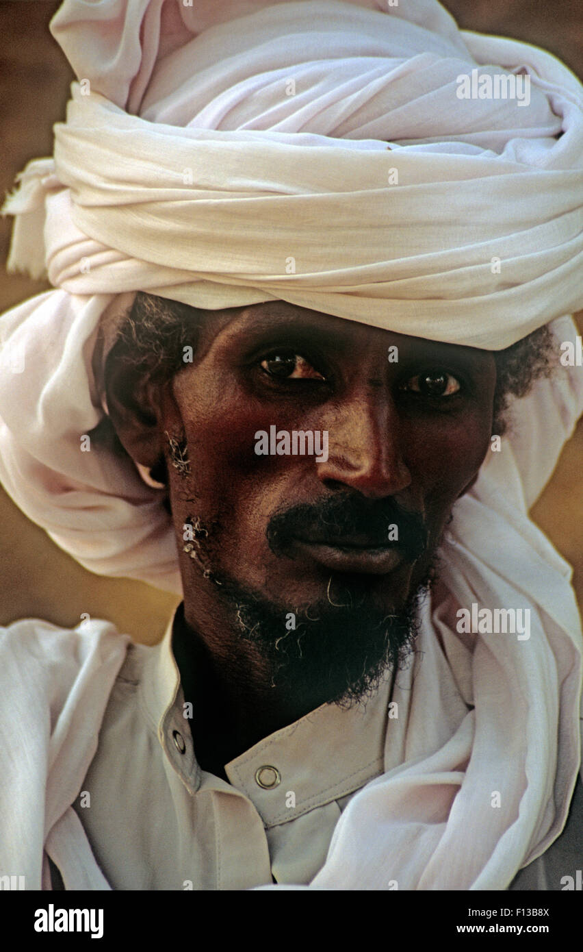 Portrait of Toubou tribesman in Sigadine village, northern Niger, 2005 ...