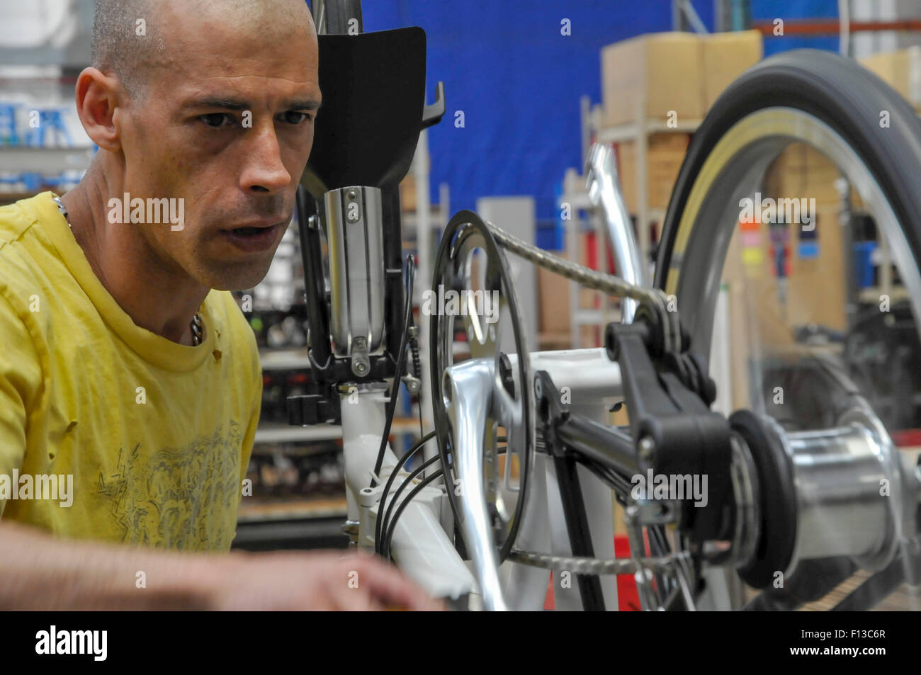 Brompton bike factory west london hi-res stock photography and images ...