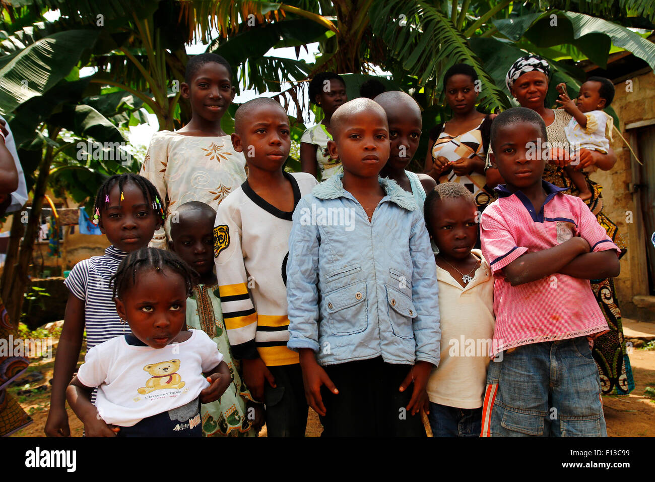 Nigerian crowd hi-res stock photography and images - Alamy