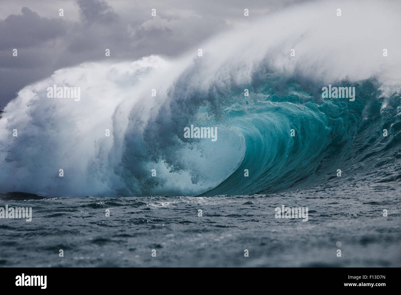 Tube wave, Hawaii Stock Photo - Alamy