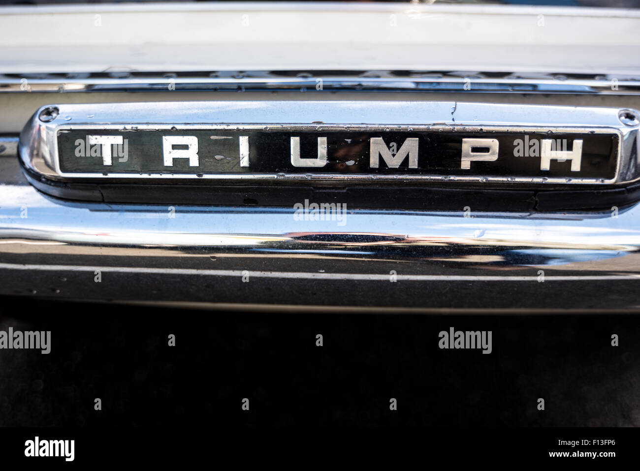Triumph badge on a Triumph Stag at a Meeting of the Standard Motor Club ...
