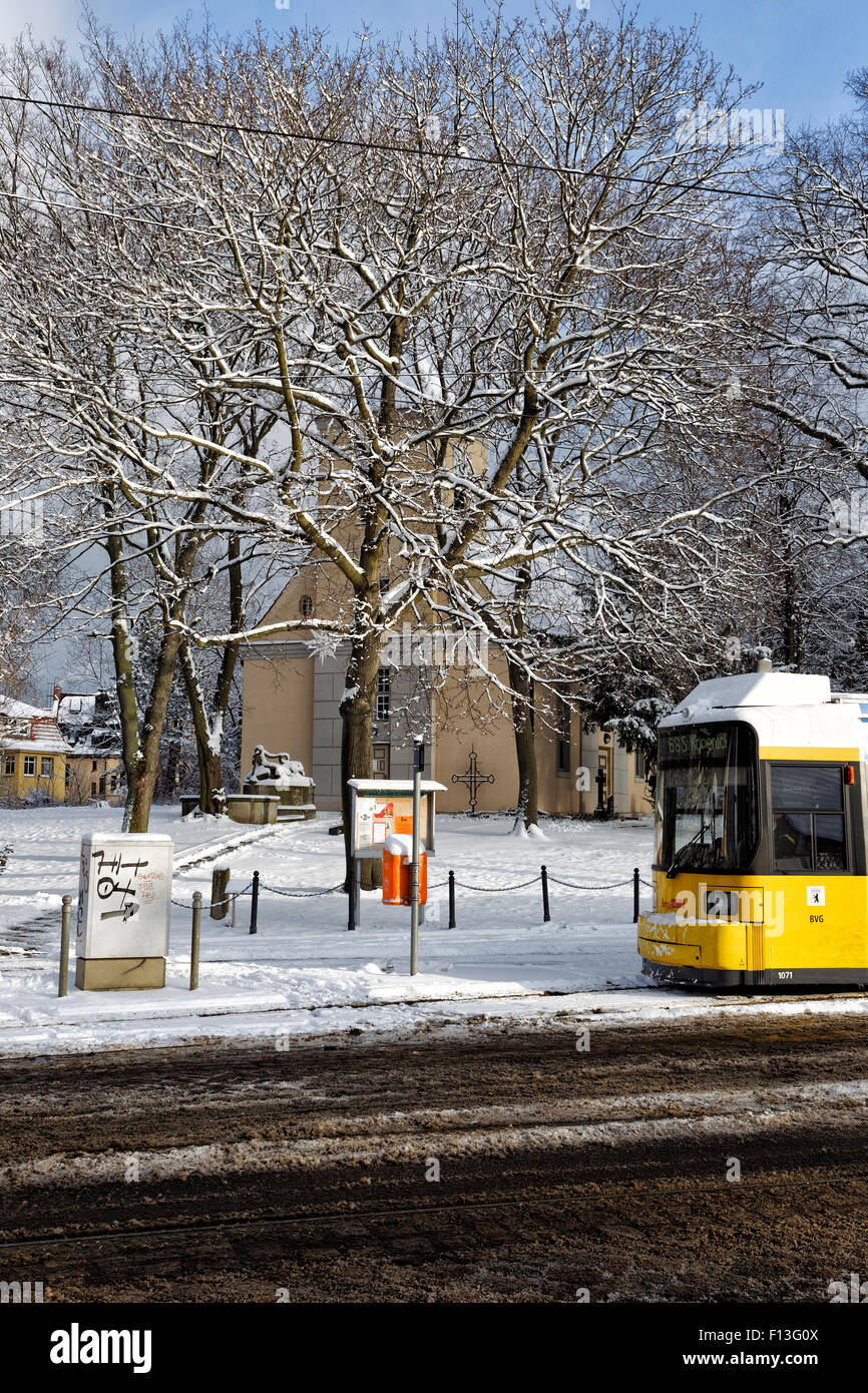 Berlin germany tram in snow hi-res stock photography and images - Alamy