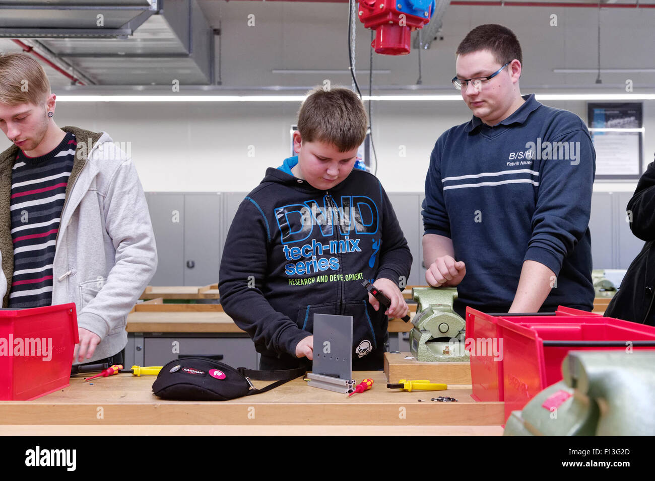 Machine production bsh factory nauen hi-res stock photography and ...