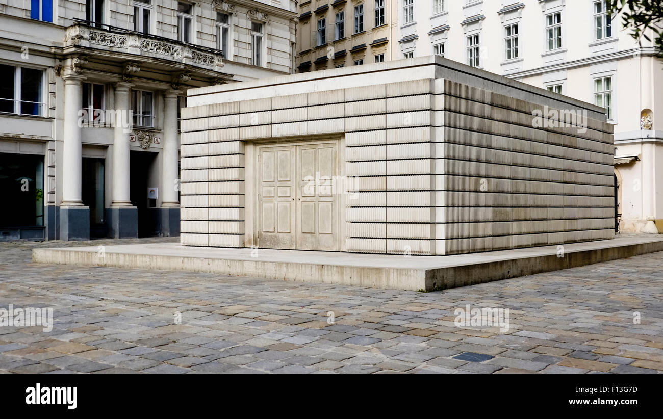 Judenplatz Holocaust Memorial, Vienna Stock Photo - Alamy
