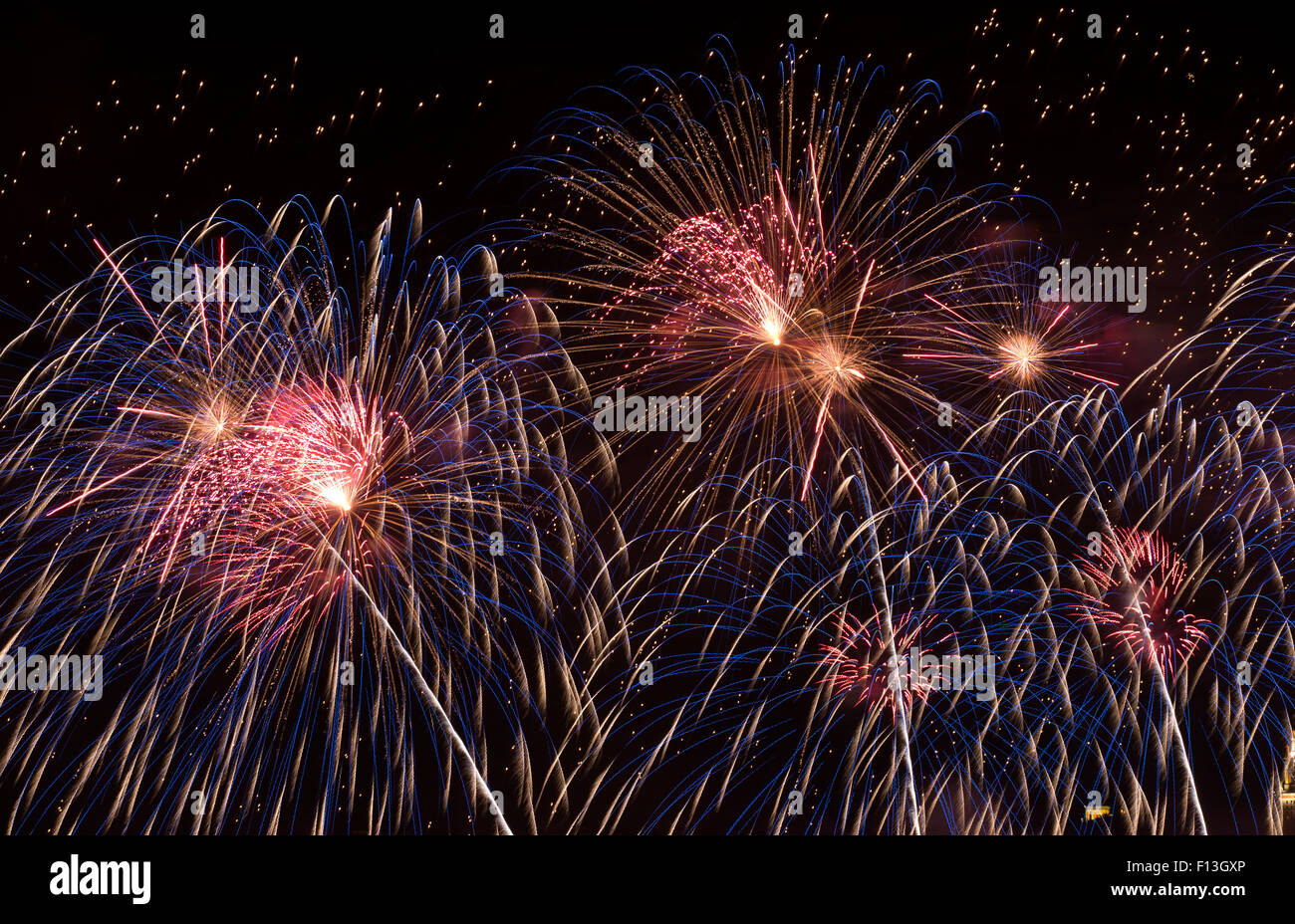 Traditional firework display hi-res stock photography and images - Alamy