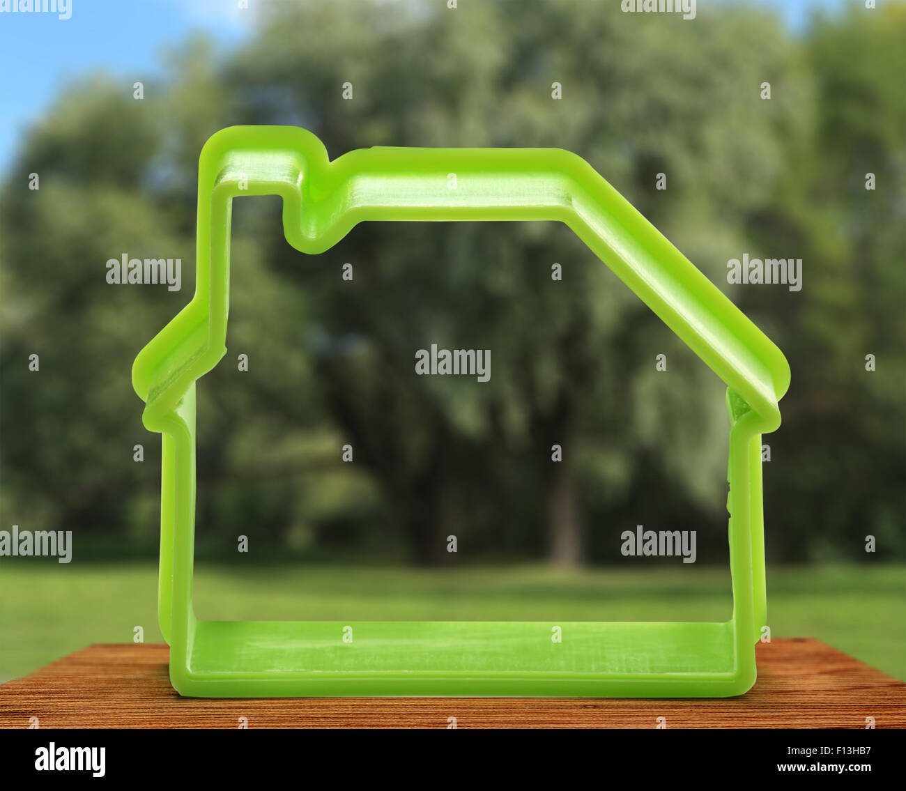 Form house hi-res stock photography and images - Alamy