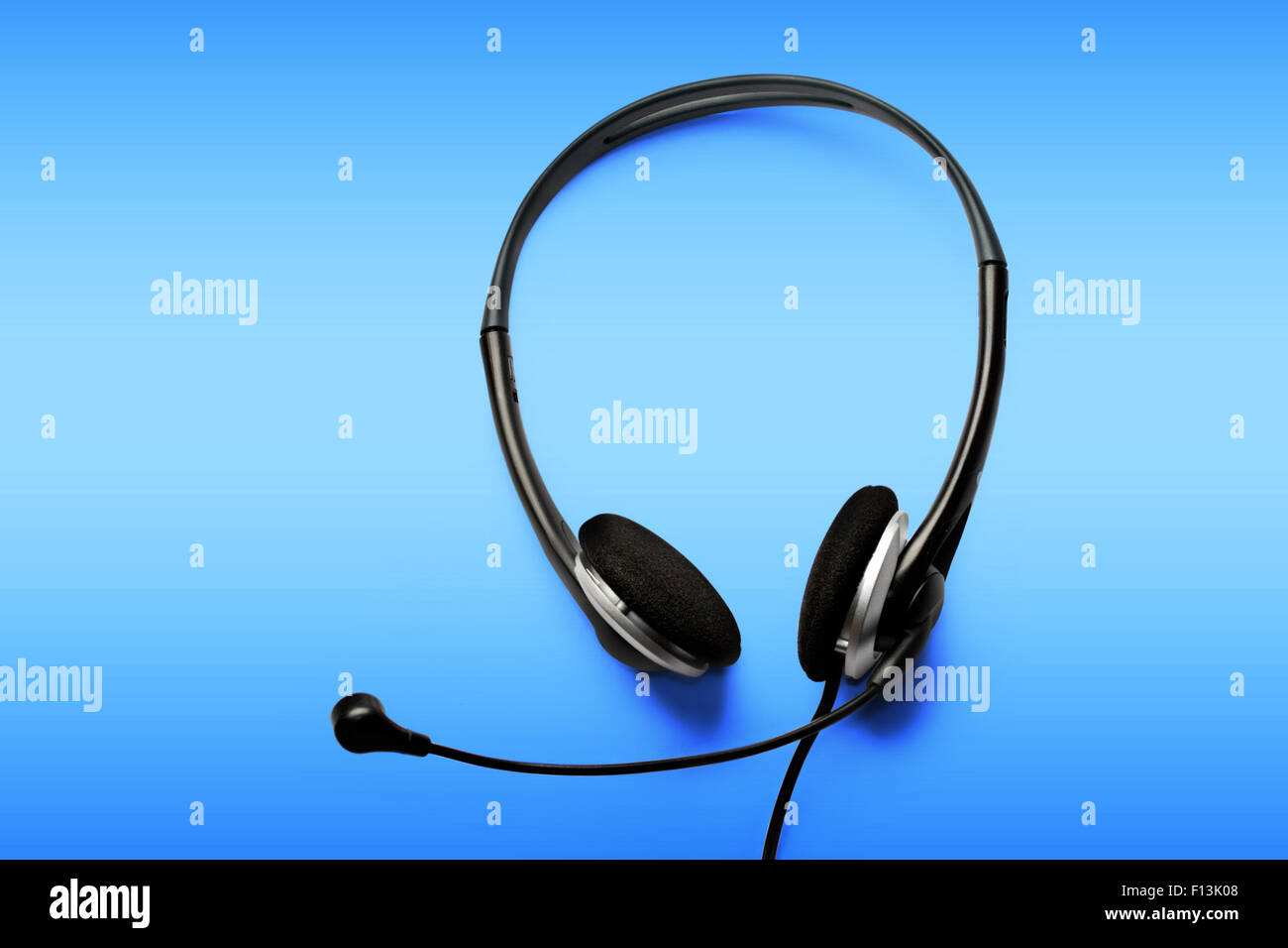 Black headset hi-res stock photography and images - Alamy