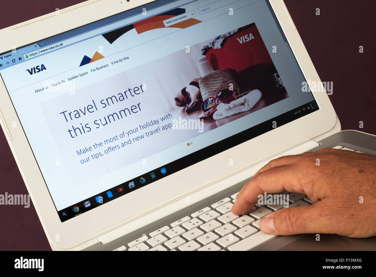 Visa card and hand hi-res stock photography and images - Alamy