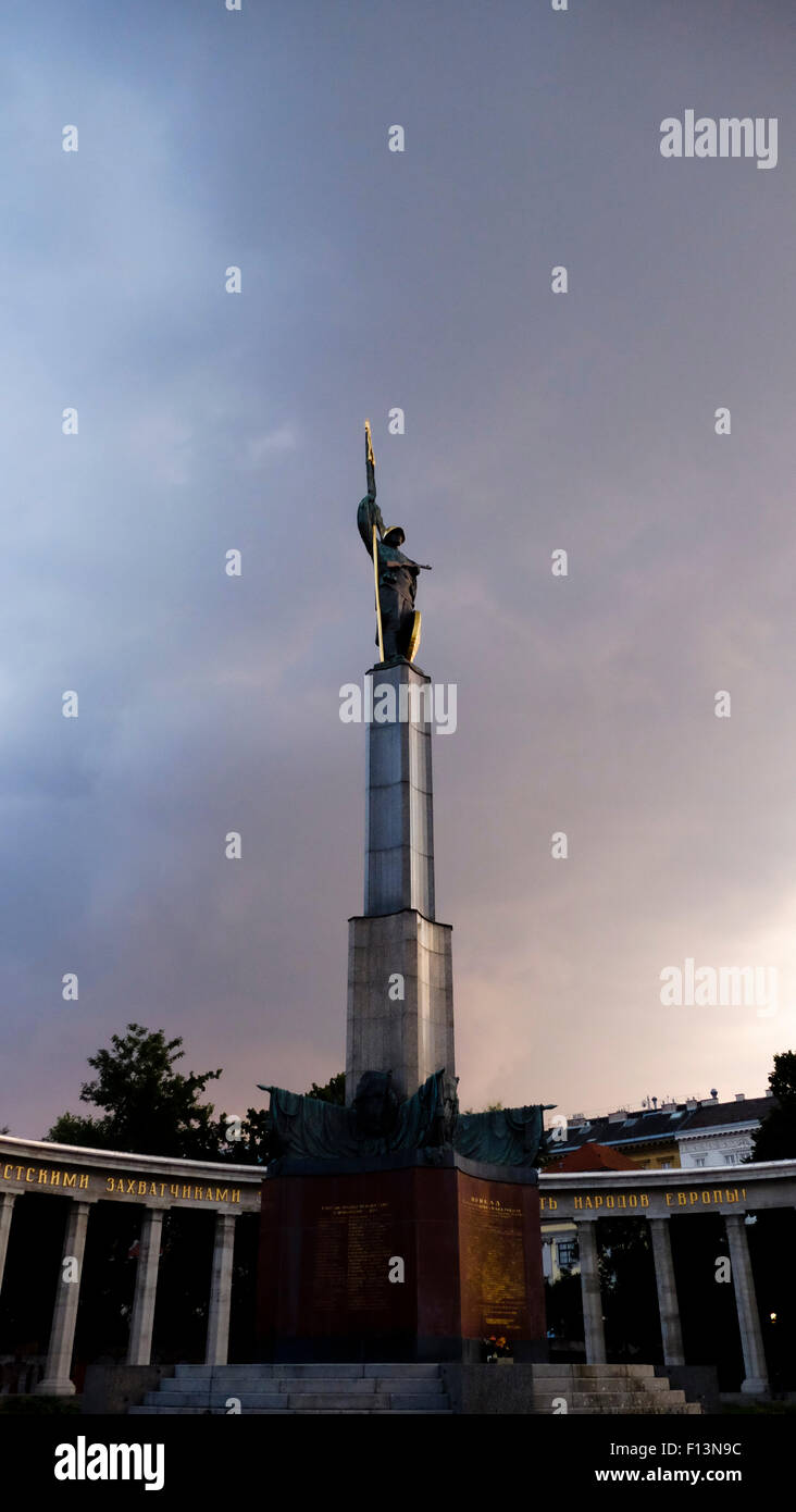 Soviet War Memorial, Vienna Stock Photo - Alamy