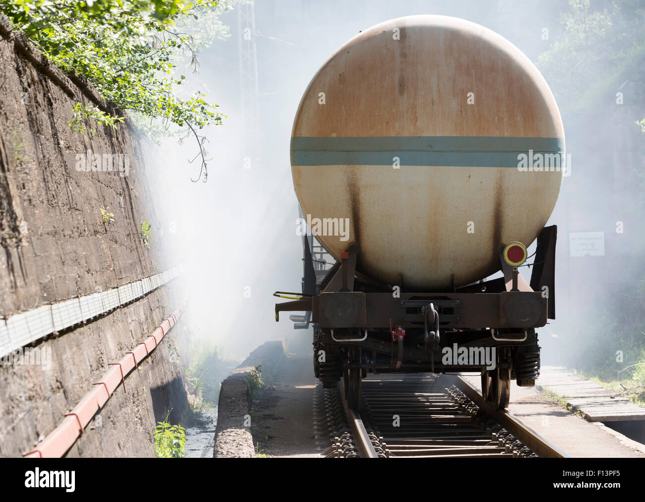 Tanker train hi-res stock photography and images - Alamy
