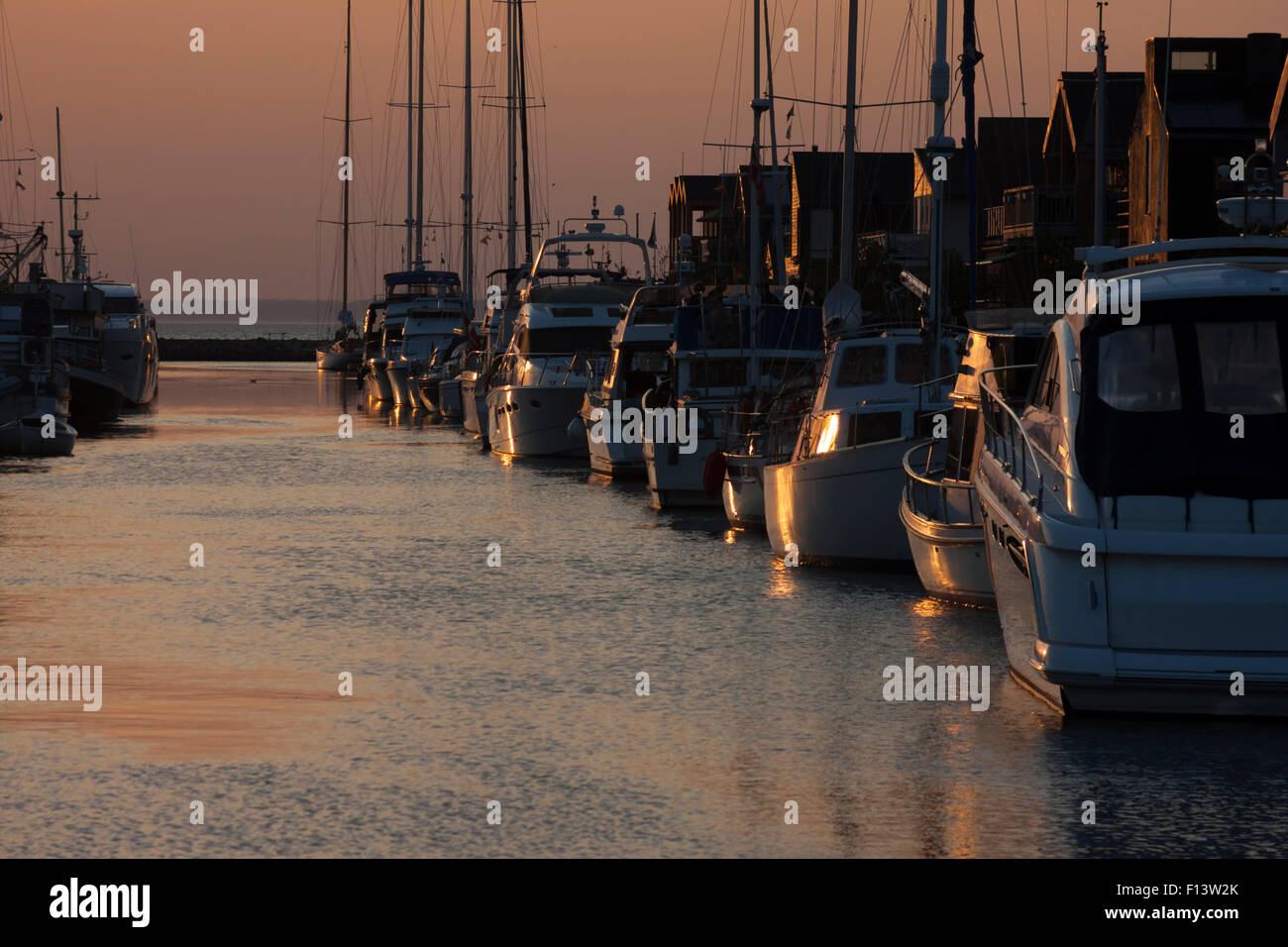 Recreational motorboat hi-res stock photography and images - Alamy