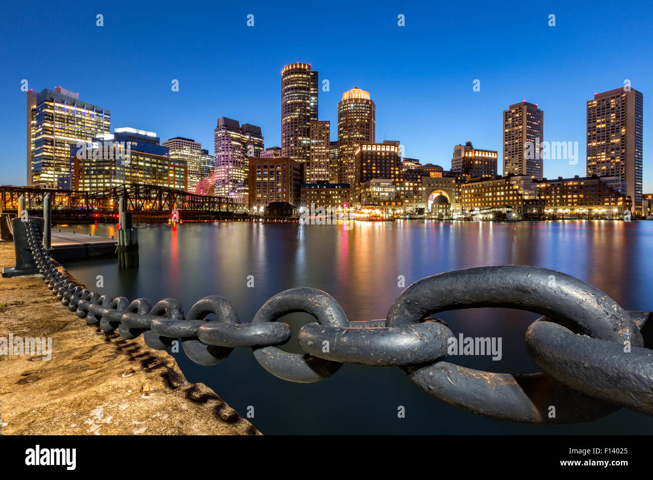 Boston skyline harbor dusk hi-res stock photography and images - Alamy