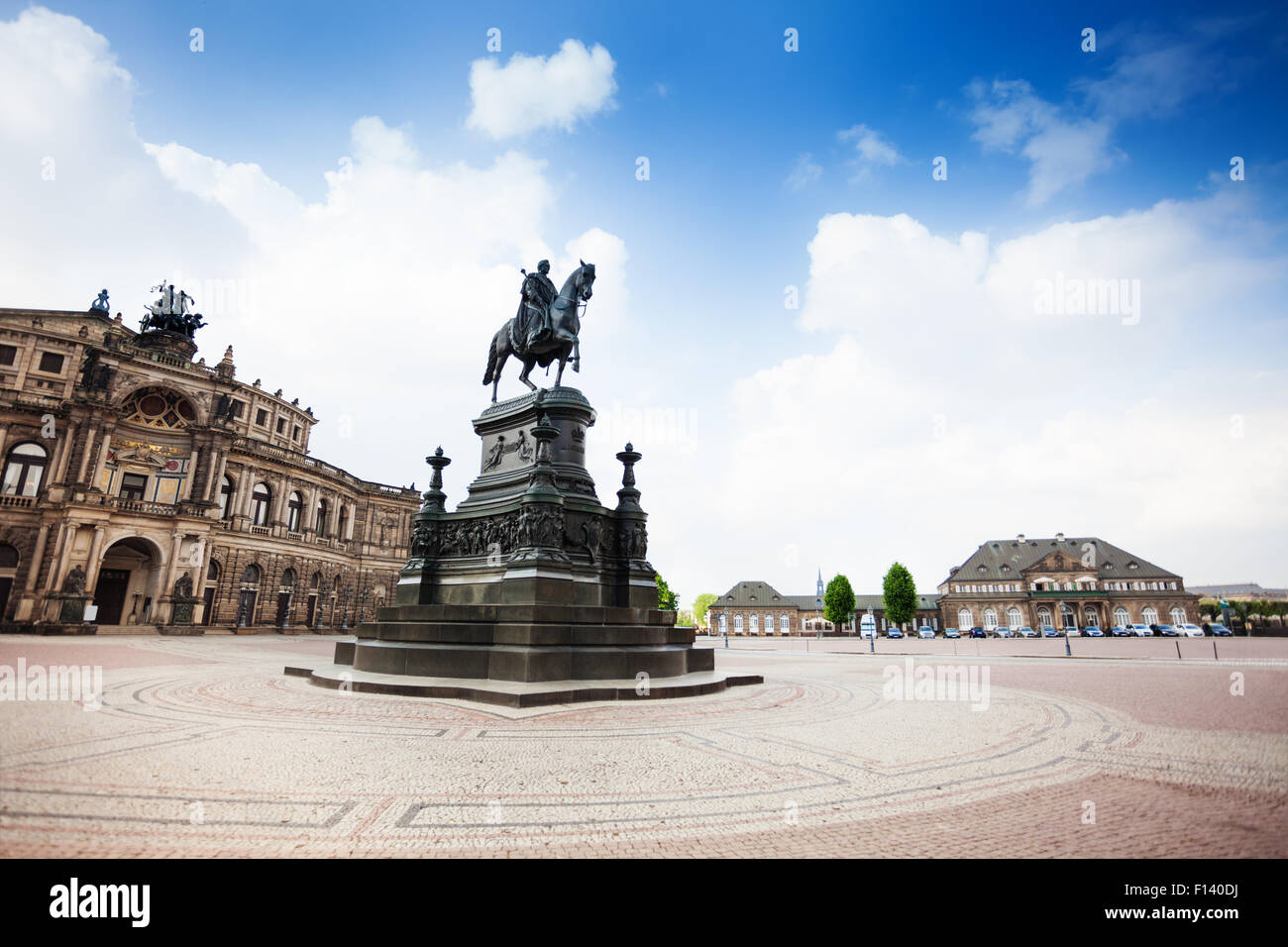 Monument on central Theaterplatz square in Dresden Stock Photo - Alamy