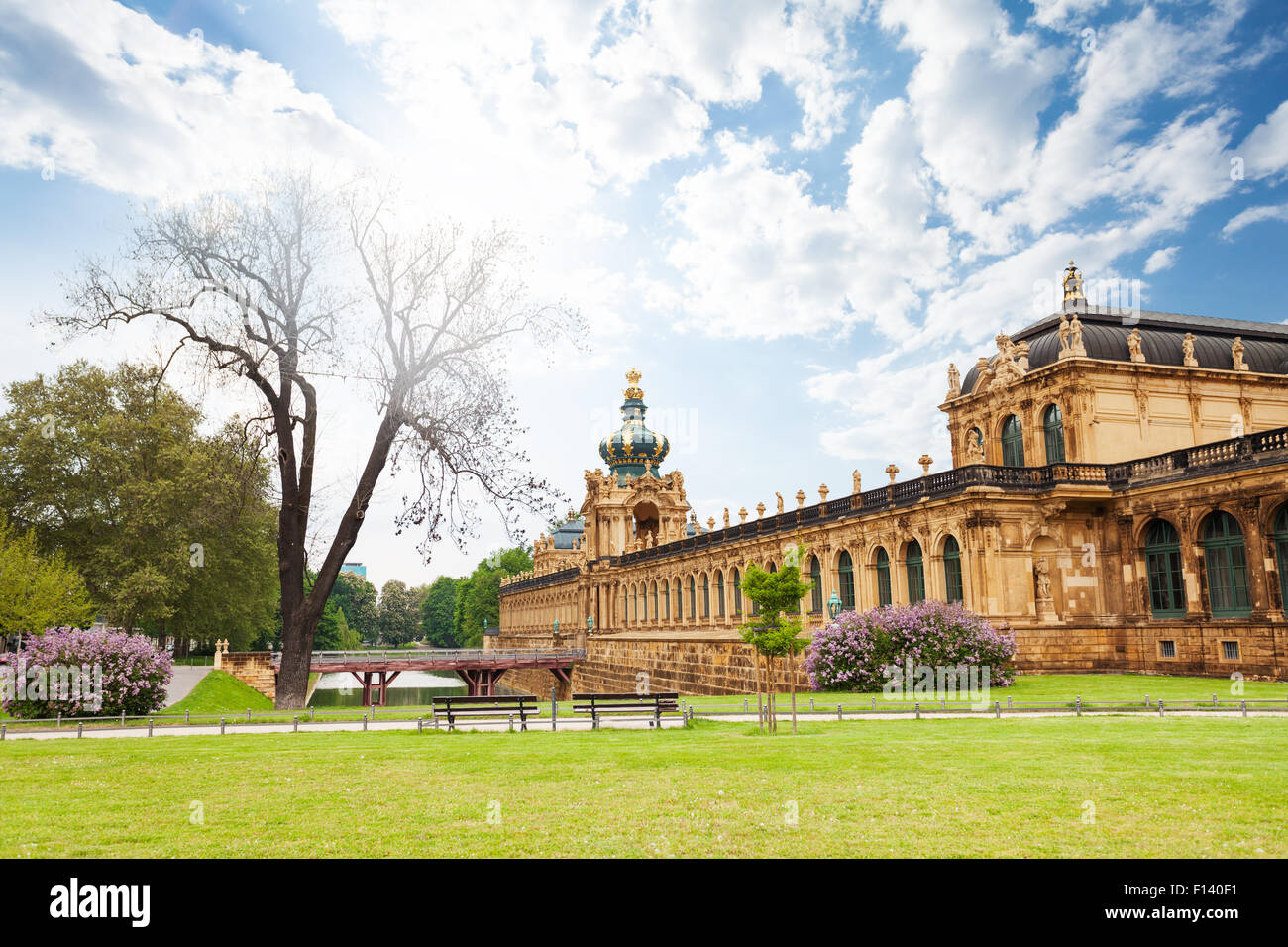 Park and outer view of the Dresden art gallery Stock Photo - Alamy