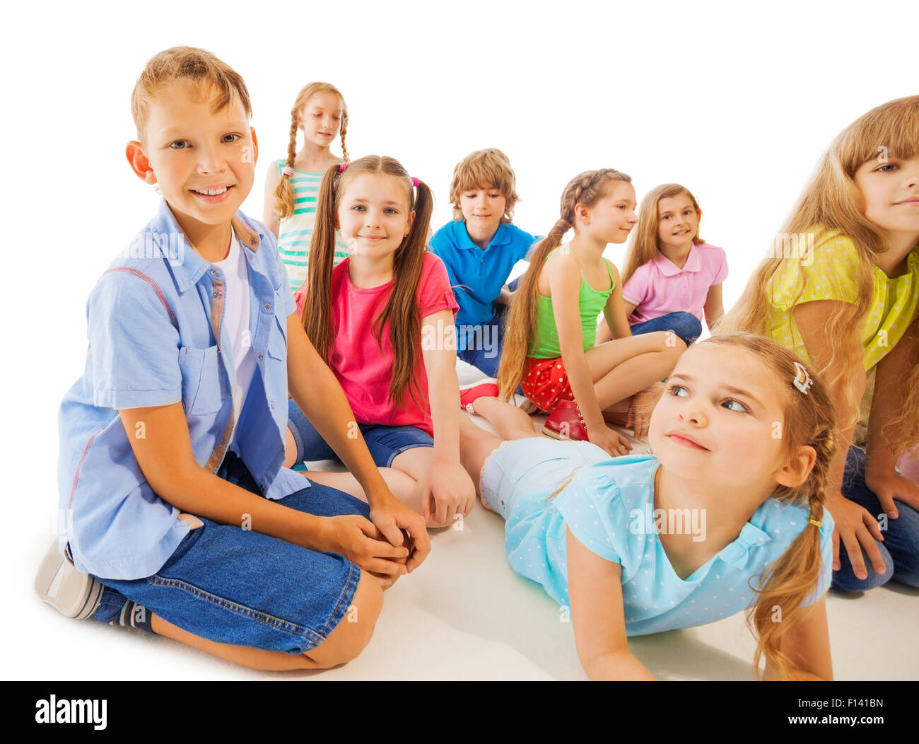 Kids hang out hi-res stock photography and images - Alamy