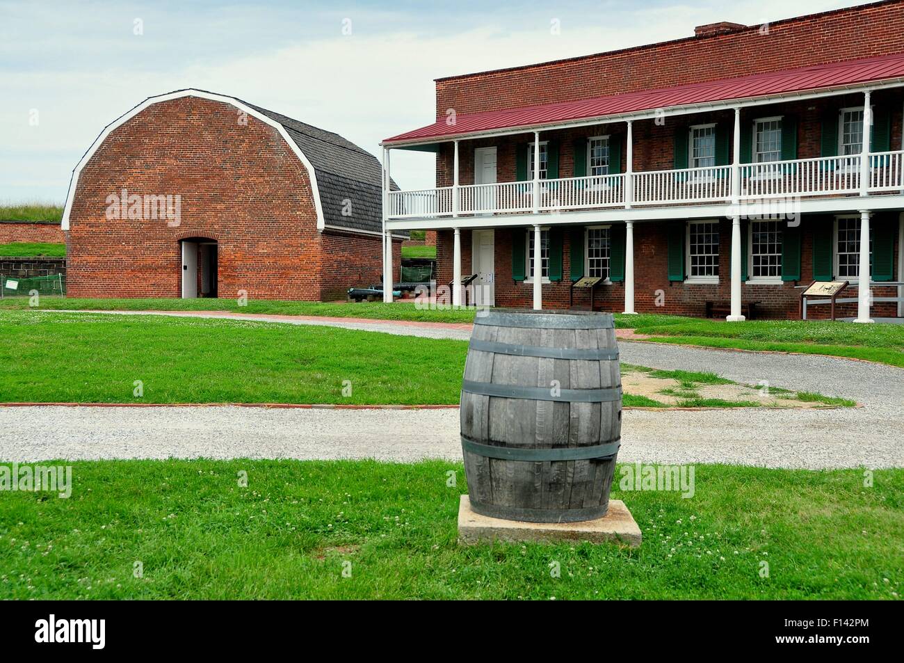 Baltimore, Maryland: 18th century Powder Magazine and soldiers ...