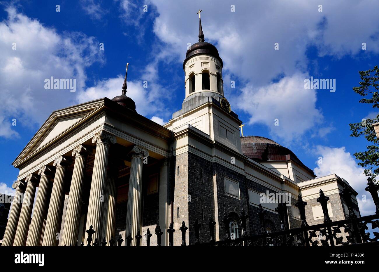 Baltimore, Maryland: The imposing Baltimore Basilica built in 1821 with ...