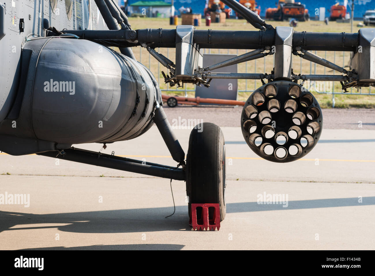 Helicopter rocket launcher hi-res stock photography and images - Alamy