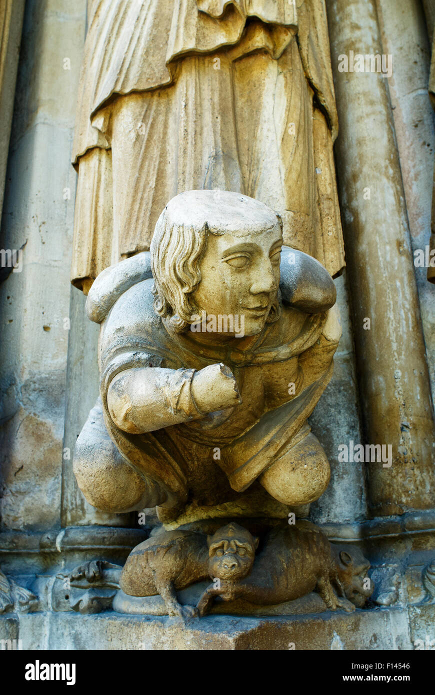 Saint denis basilica grotesque hi-res stock photography and images - Alamy