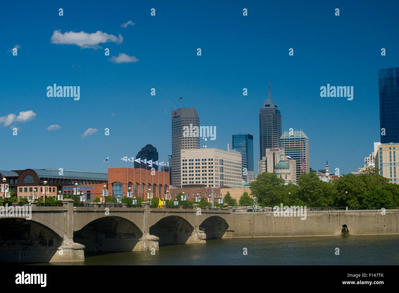 Downtown skyline white river indianapolis hi-res stock photography and ...