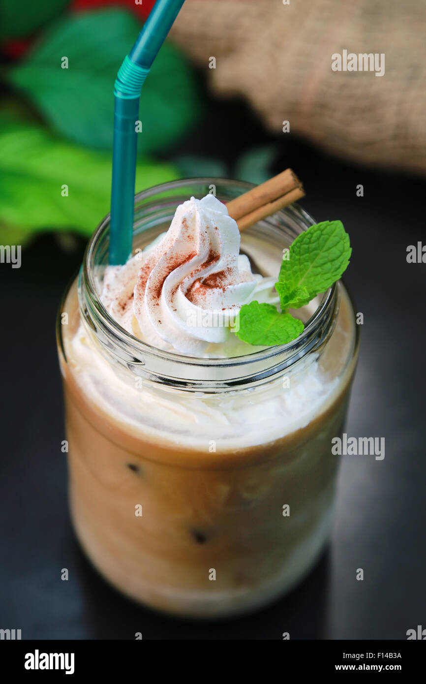 Coffee float hi-res stock photography and images - Alamy