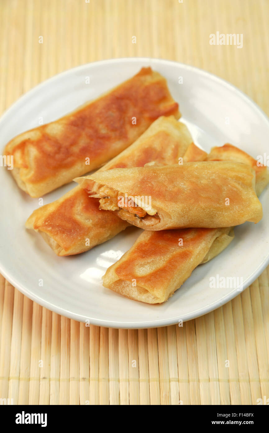 Spring roll hi-res stock photography and images - Alamy