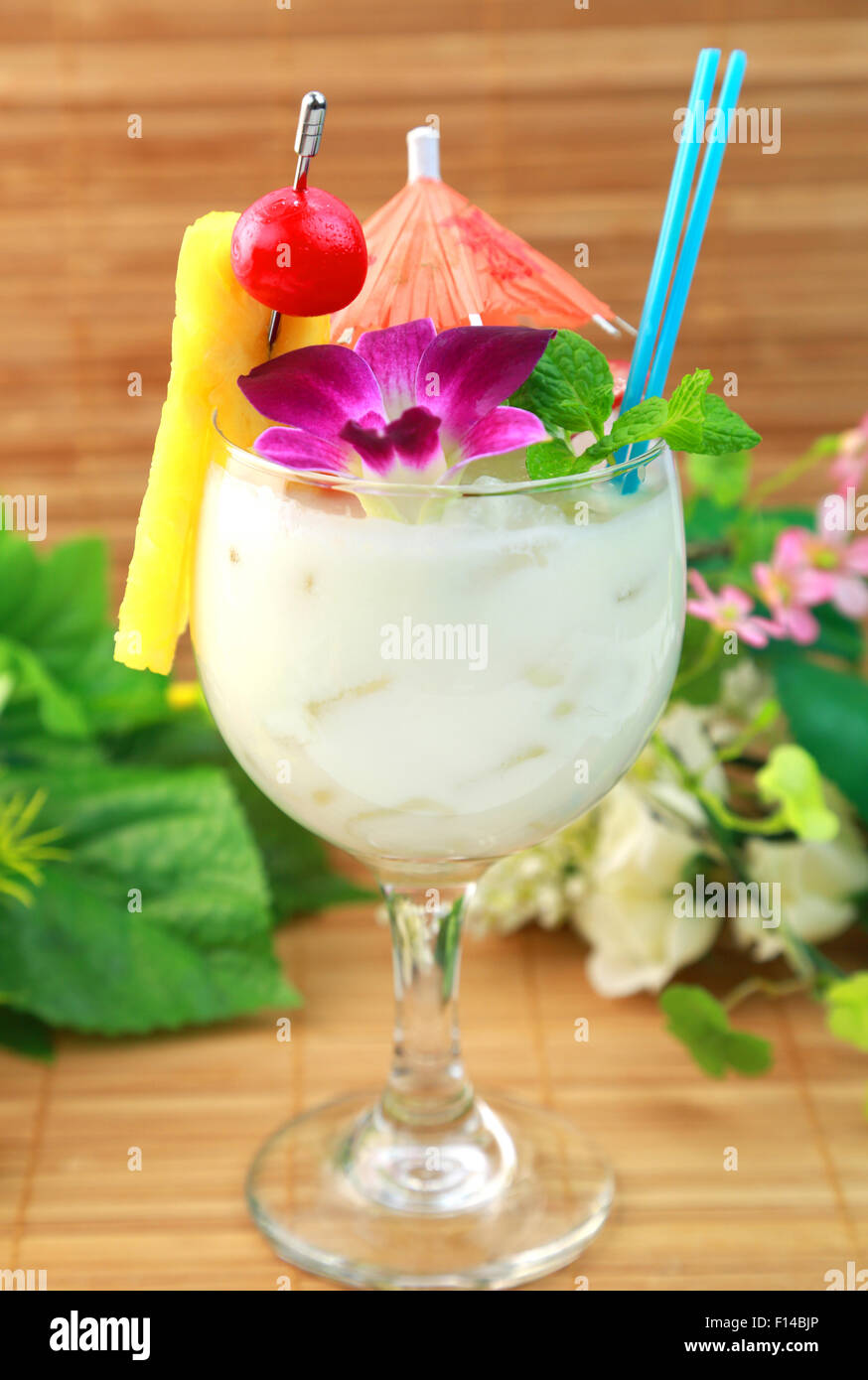 When chi chi hi-res stock photography and images - Alamy