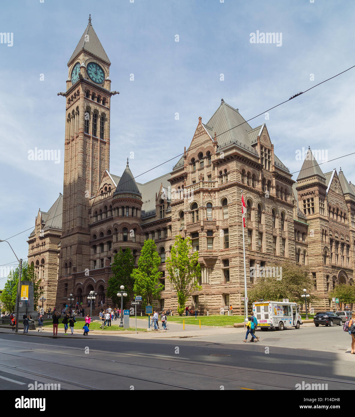 TORONTO, CANADA - 24TH MAY 2015: Old City Hall in downtown Toronto ...