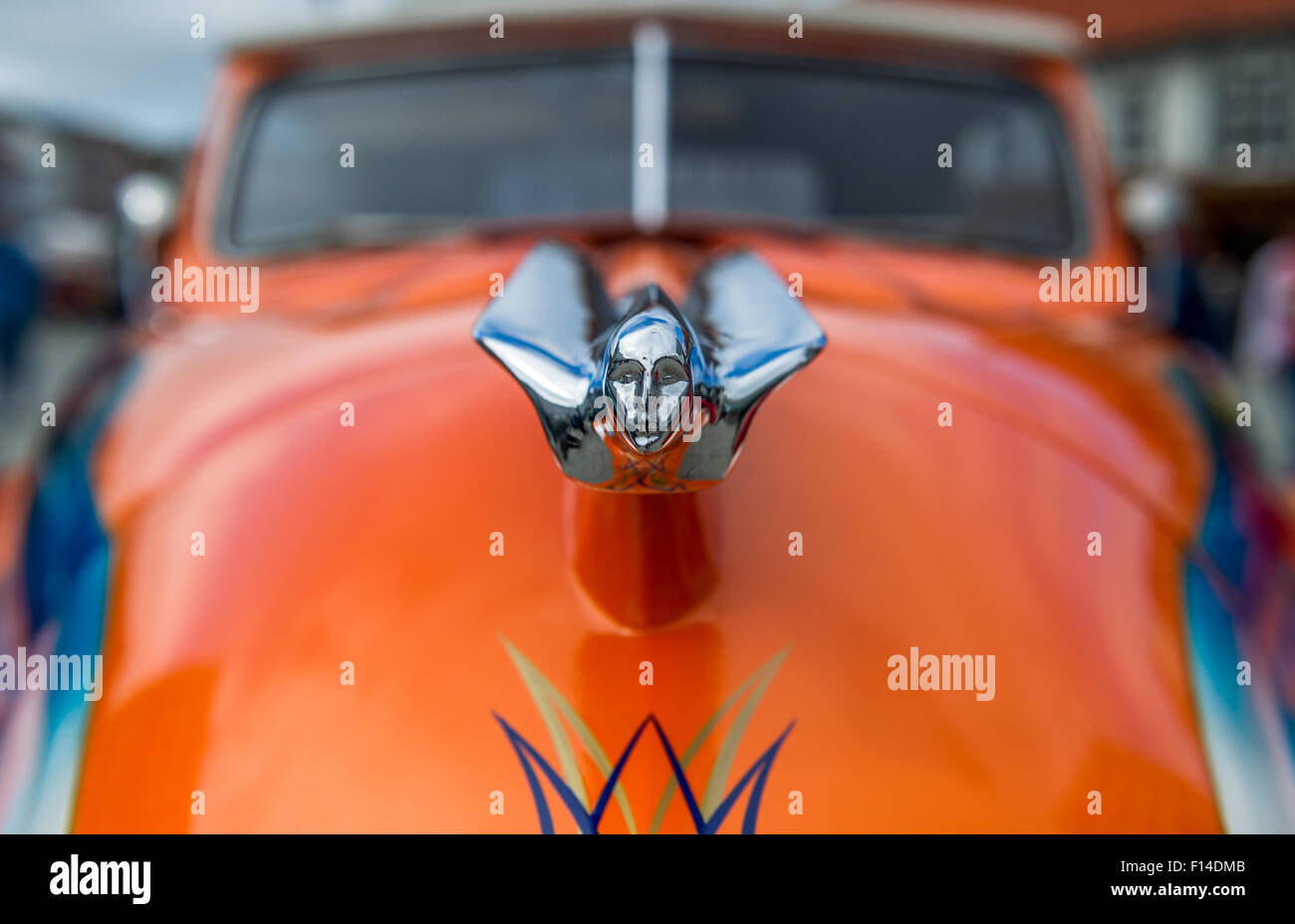 The flying lady mascot hi-res stock photography and images - Alamy
