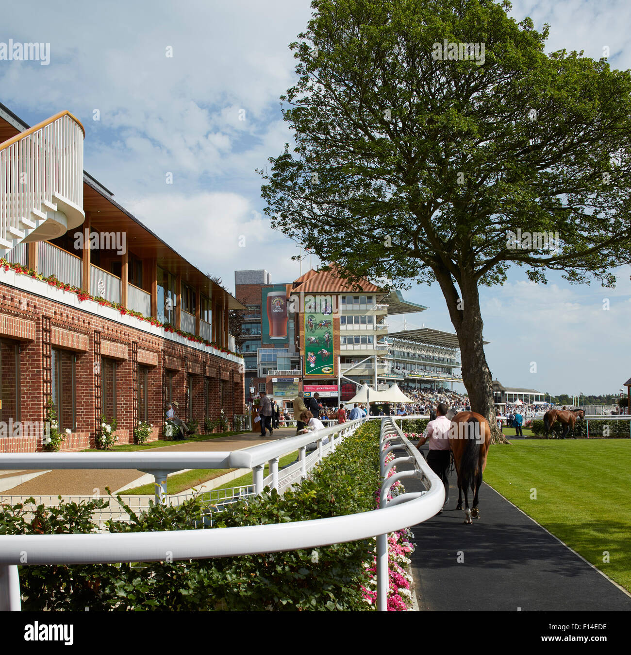 General view of the parade ring hi-res stock photography and images - Alamy