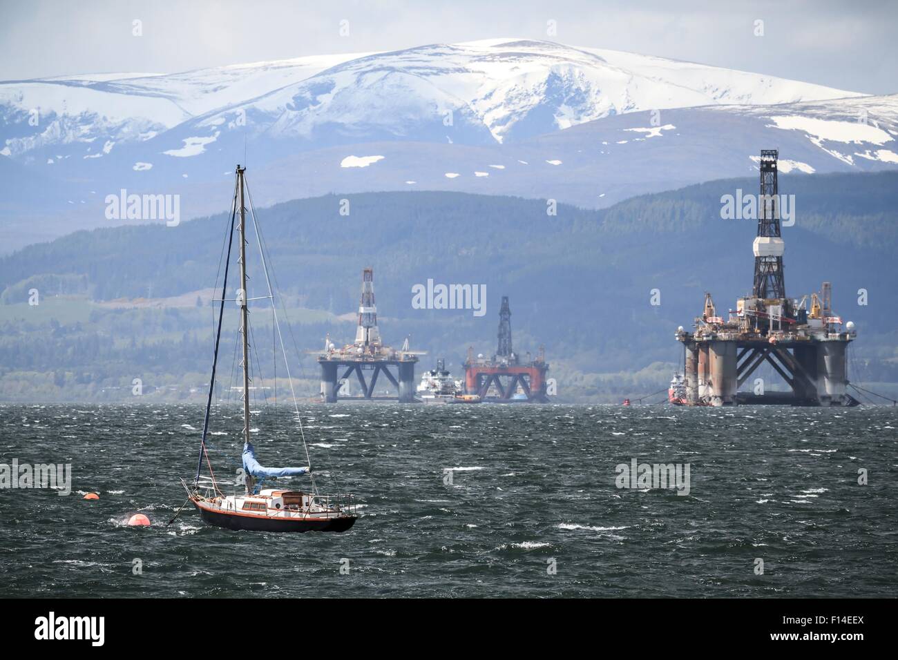 Scotland, Highlands, sea, drilling rig Stock Photo - Alamy