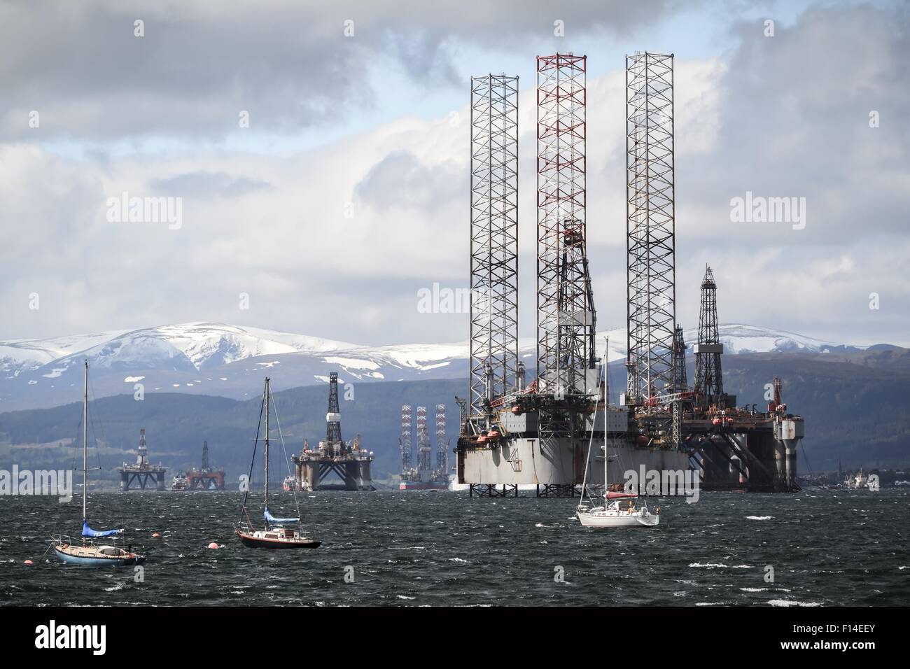 Scotland, Highlands, sea, drilling rig Stock Photo - Alamy