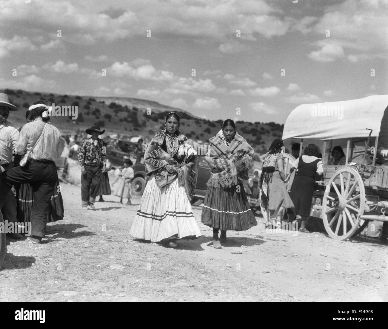 1930s TWO NATIVE AMERICAN NAVAJO WOMEN IN TYPICAL COSTUMES AT THE CORN ...